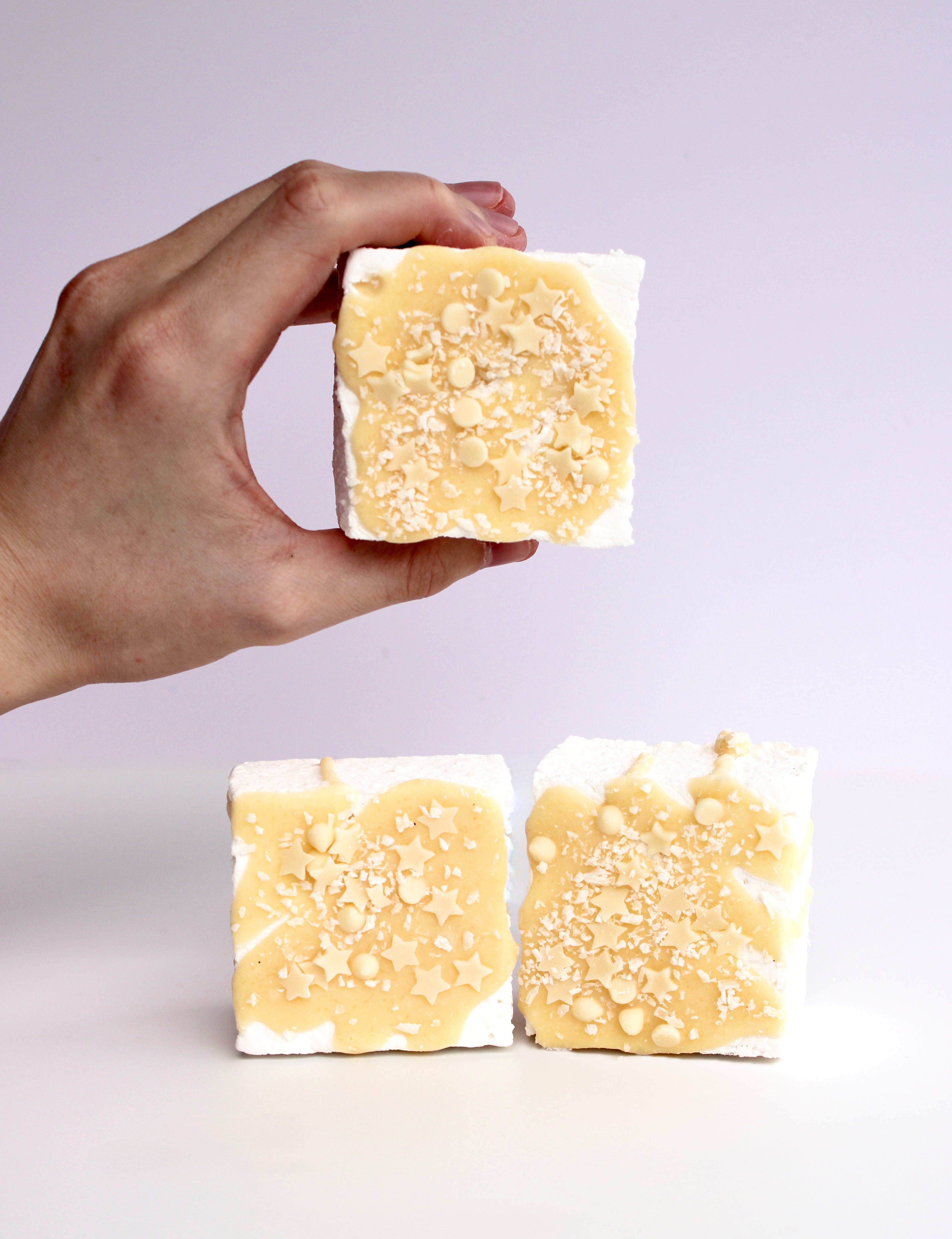 Coconut & White Chocolate Marshmallows – Moreish Mallows